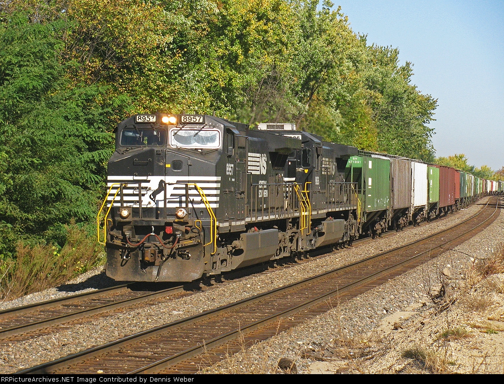 NS 8957, BNSF's St.Croix Sub.